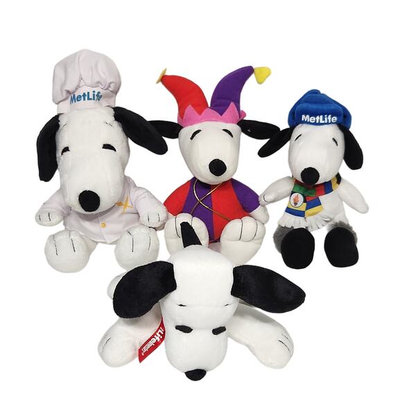 MetLife | Toys | Peanuts Lot Of 4 Snoopy Plush Beanie Met Life Collab ...
